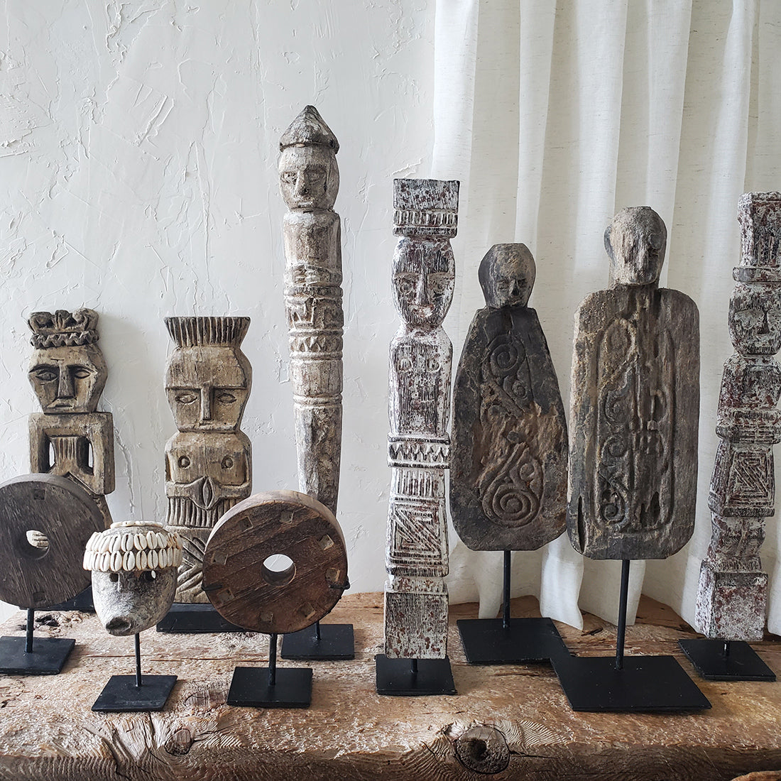 Set of 2 Antique Hand Carved Statues on Stand from Bali No 3 – koa kaya