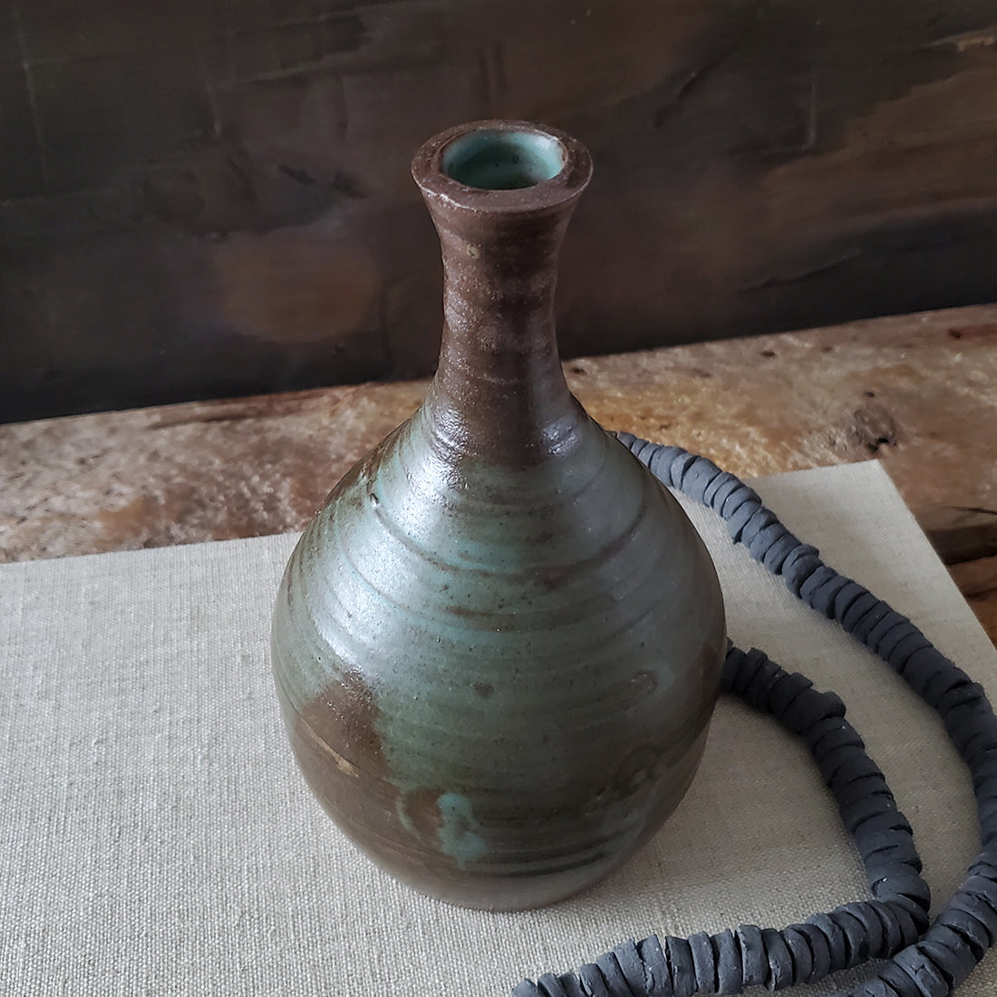 Small Vintage Pottery Vase | 02 – koa kaya